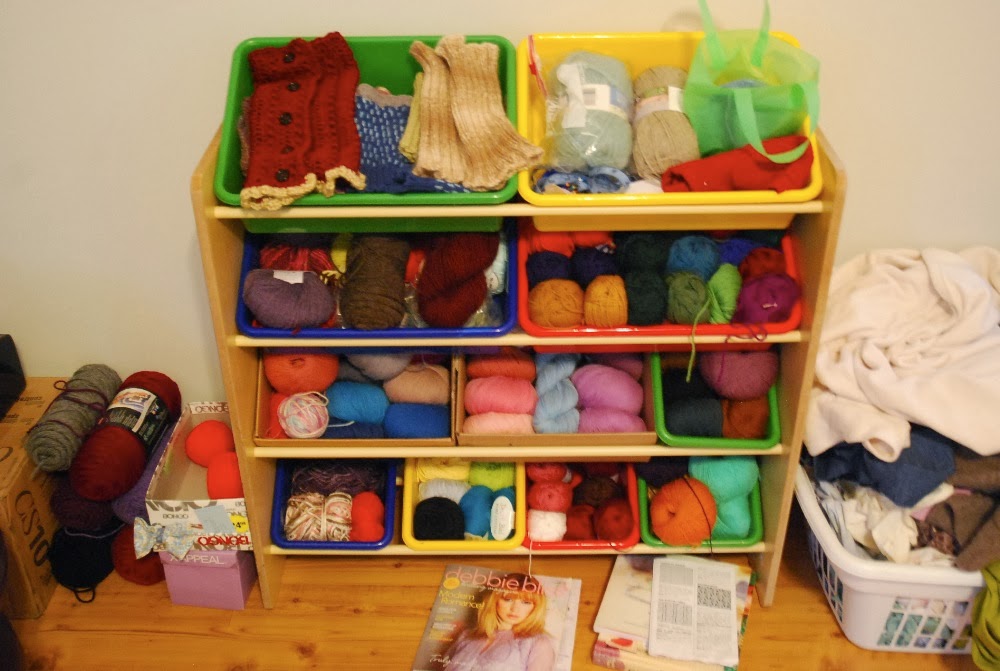 Kitty Adventures: Knitting Storage