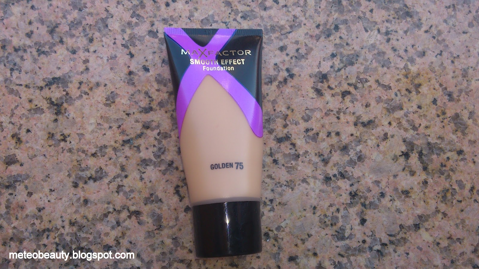 Max Factor Smooth Effect Foundation - Simply Selma