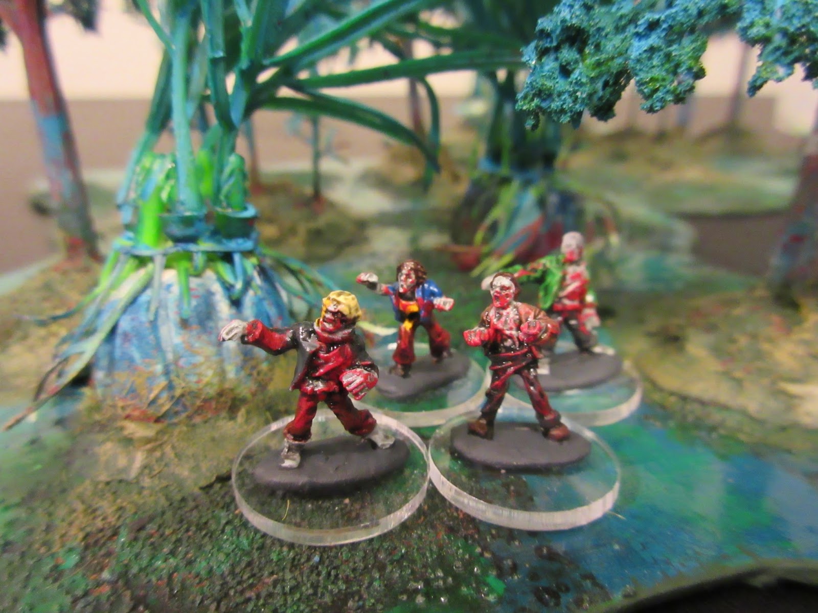 Mars Miniatures Commissions: 15mm Zombie Apocalypse on Clear Bases