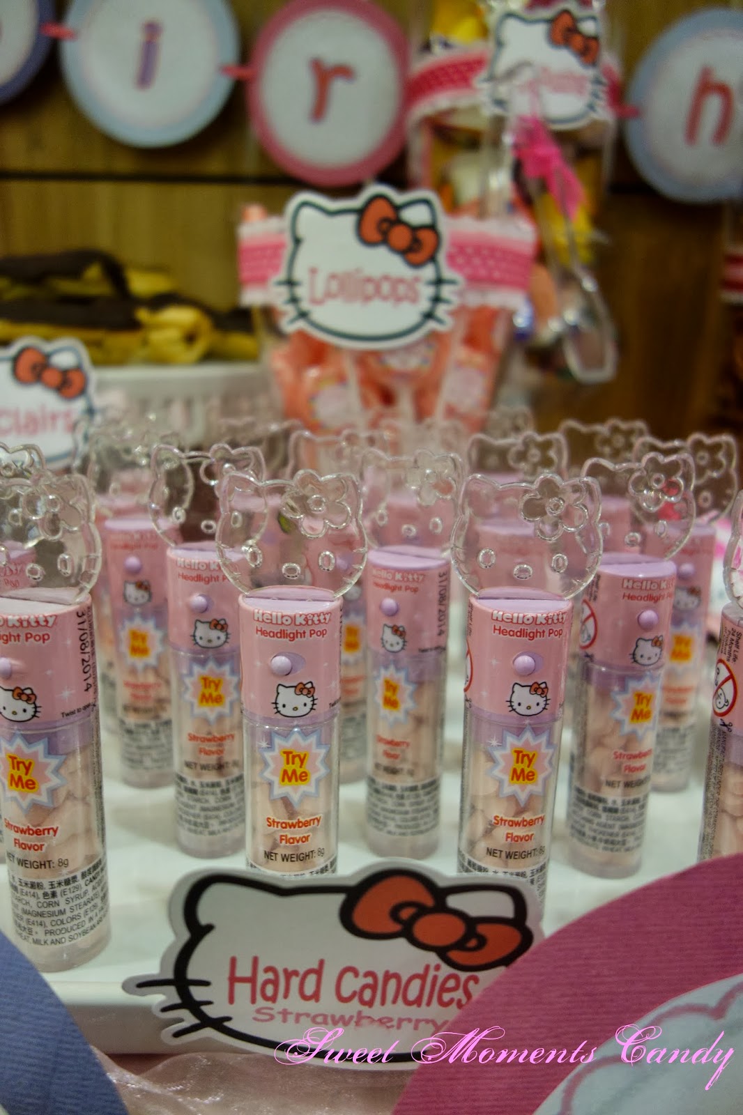 A Reception to Remember: Hello Kitty Candy Bar!