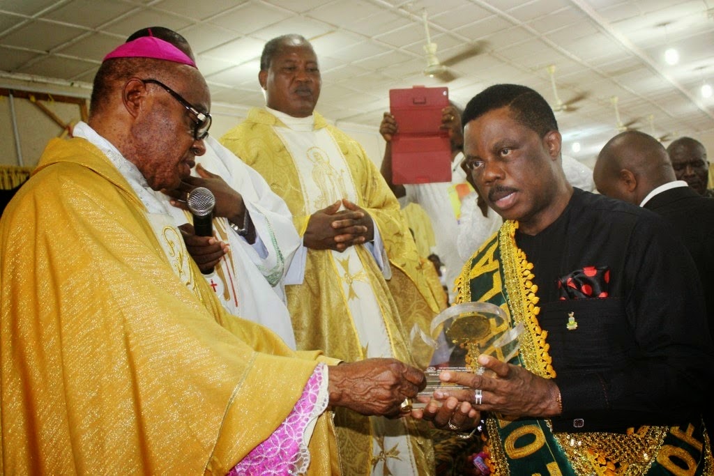 Obiano’s aide James Eze attacks Odogwu Media CEO--Odogwu Emeka Odogwu ...