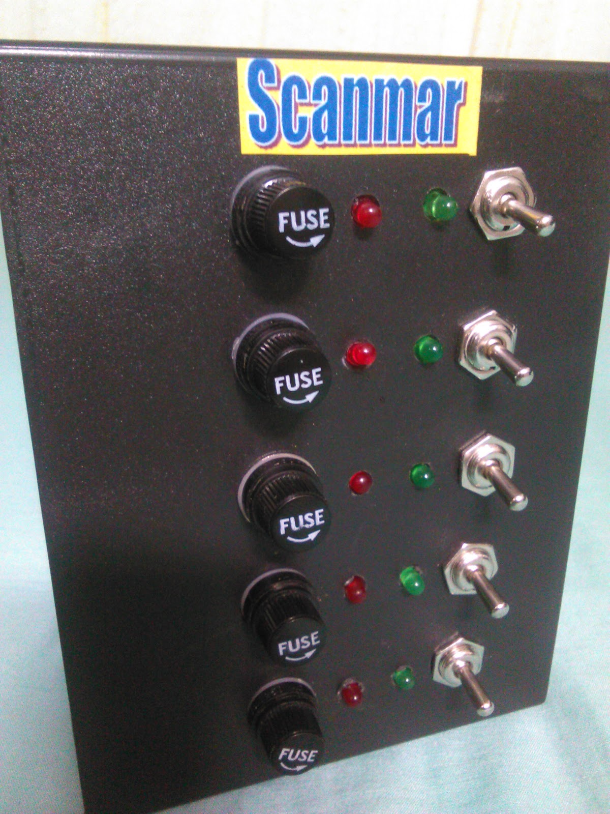 SCANMAR: PANEL CONTROL LUCES DE NAVEGACIÓN