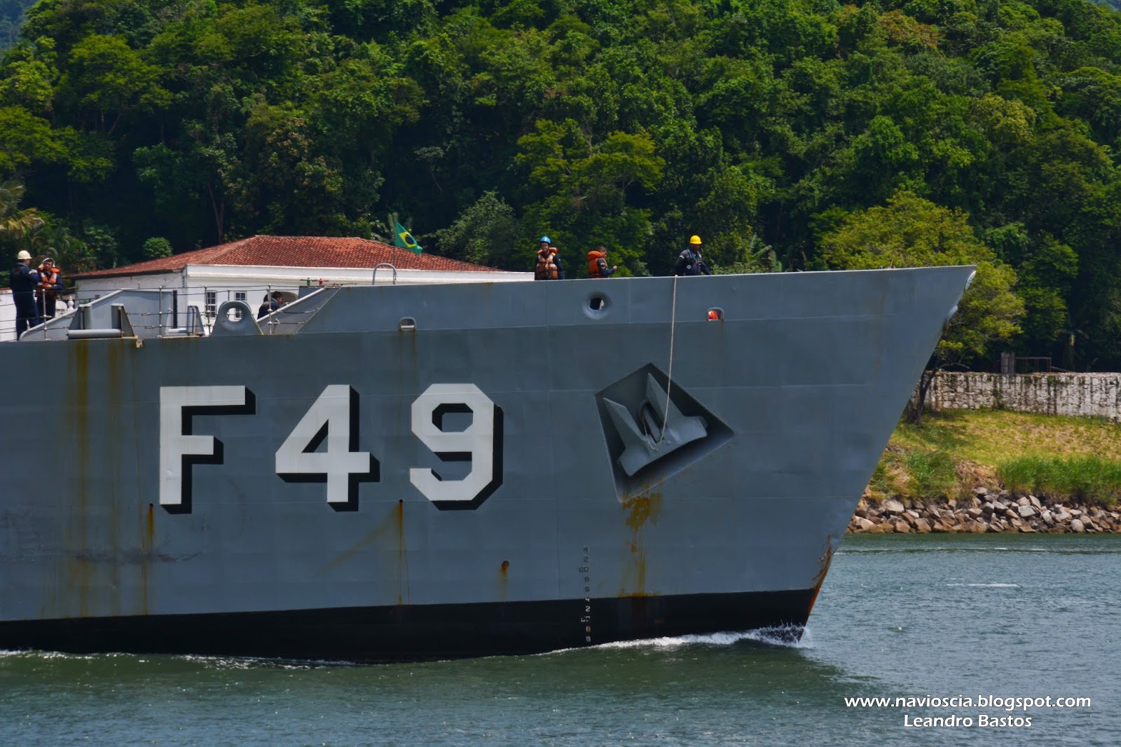 Navios de Santos & CIA: FRAGATA RADEMAKER F-49