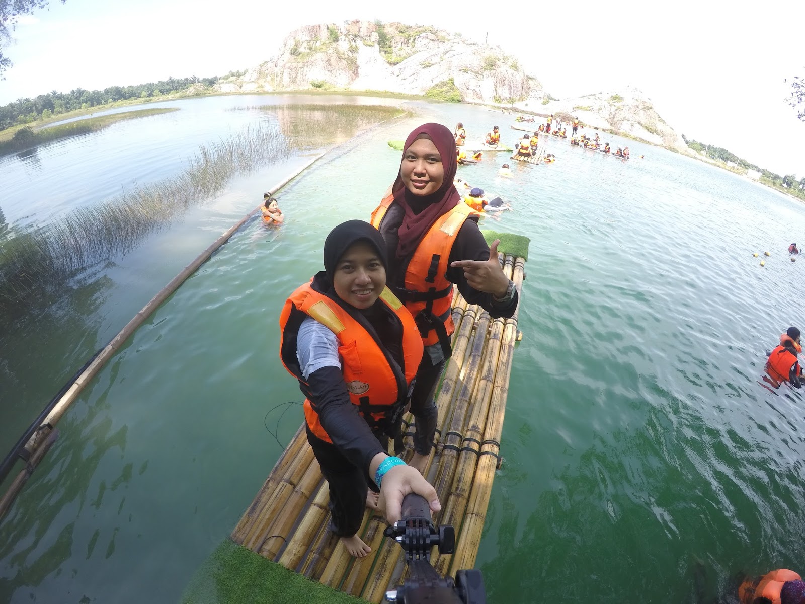 Ada Apa dengan Tadom Hill, Banting?