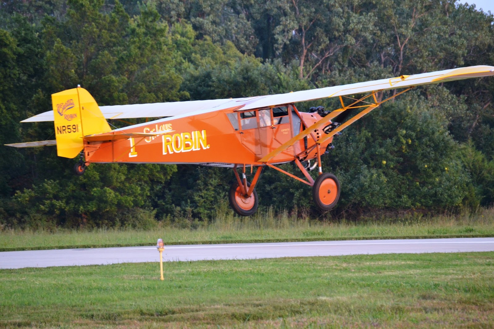 Barnstmr's Random Aeronautics: Blakesburg 2015 in the 1929 Curtiss Robin