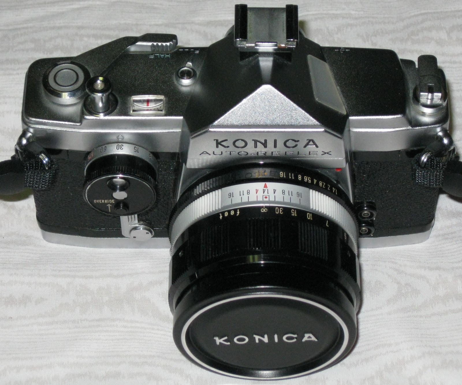 The Chens: The User’s Review: Konica Auto-Reflex Full and Hall Frame ...