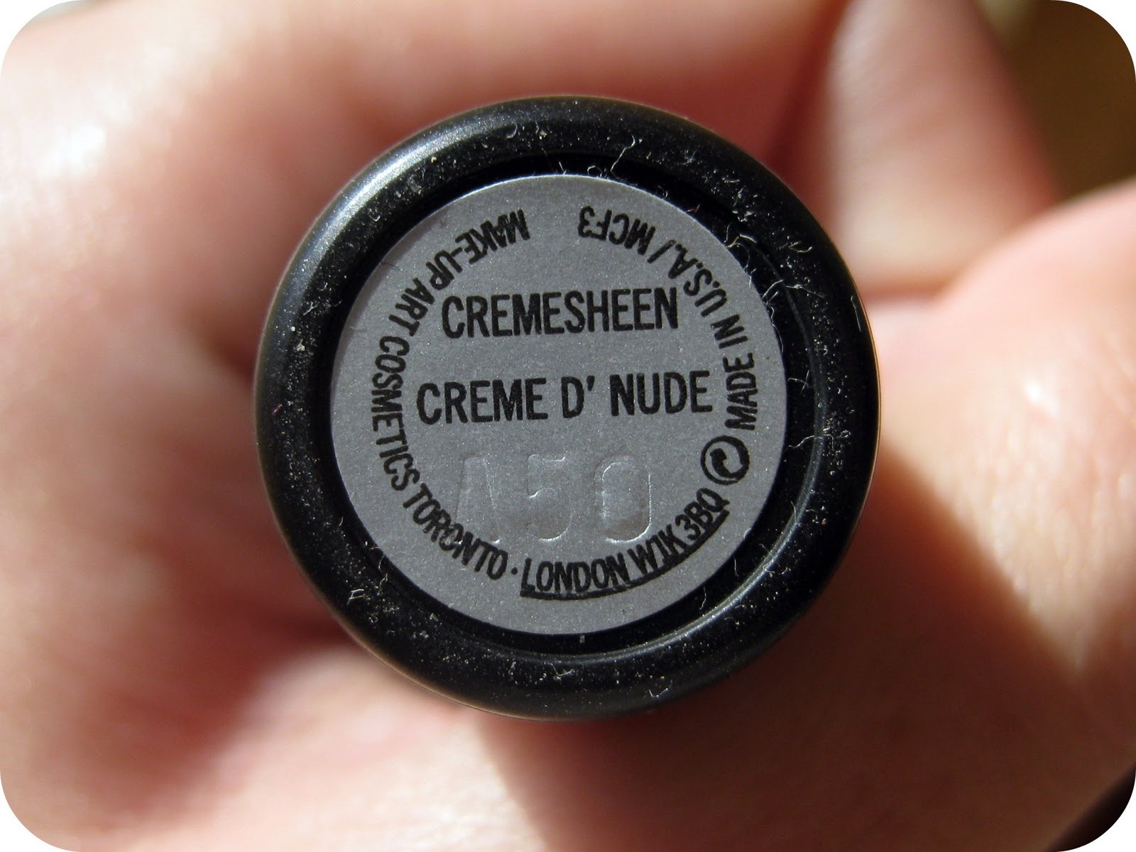 tin-tu-ras: Batom Creme d'Nude da MAC