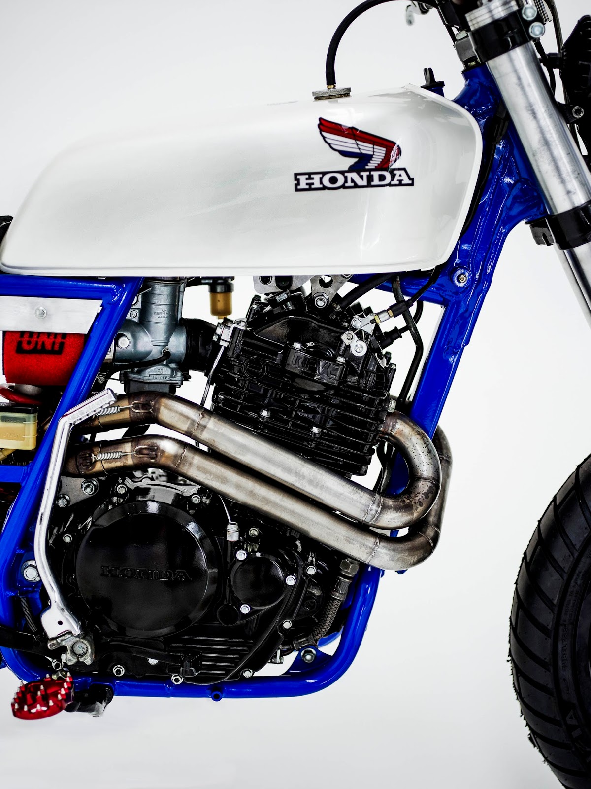 Honda XR600R "Tracker" #34 by Herencia Custom Garage - Lsr Bikes