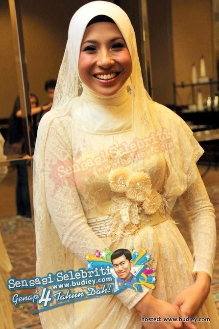 Beautiful Memories: Cerita 1: Penghijrahan Irma Hasmi.....Cerita 2 ...