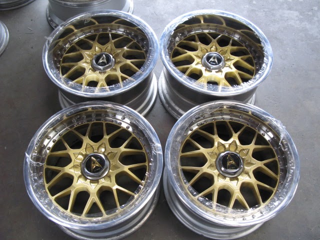 VR Motoring Used JDM Wheels and Rims: Work VS-Mesh Gold JDM Rims 17x9+3 ...