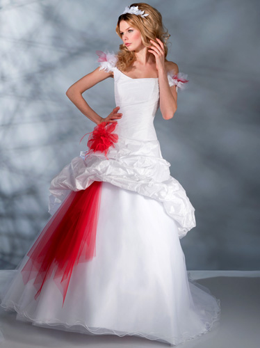 robes de mariage,robes de soirée et décoration: Robe de mariée blanche ...