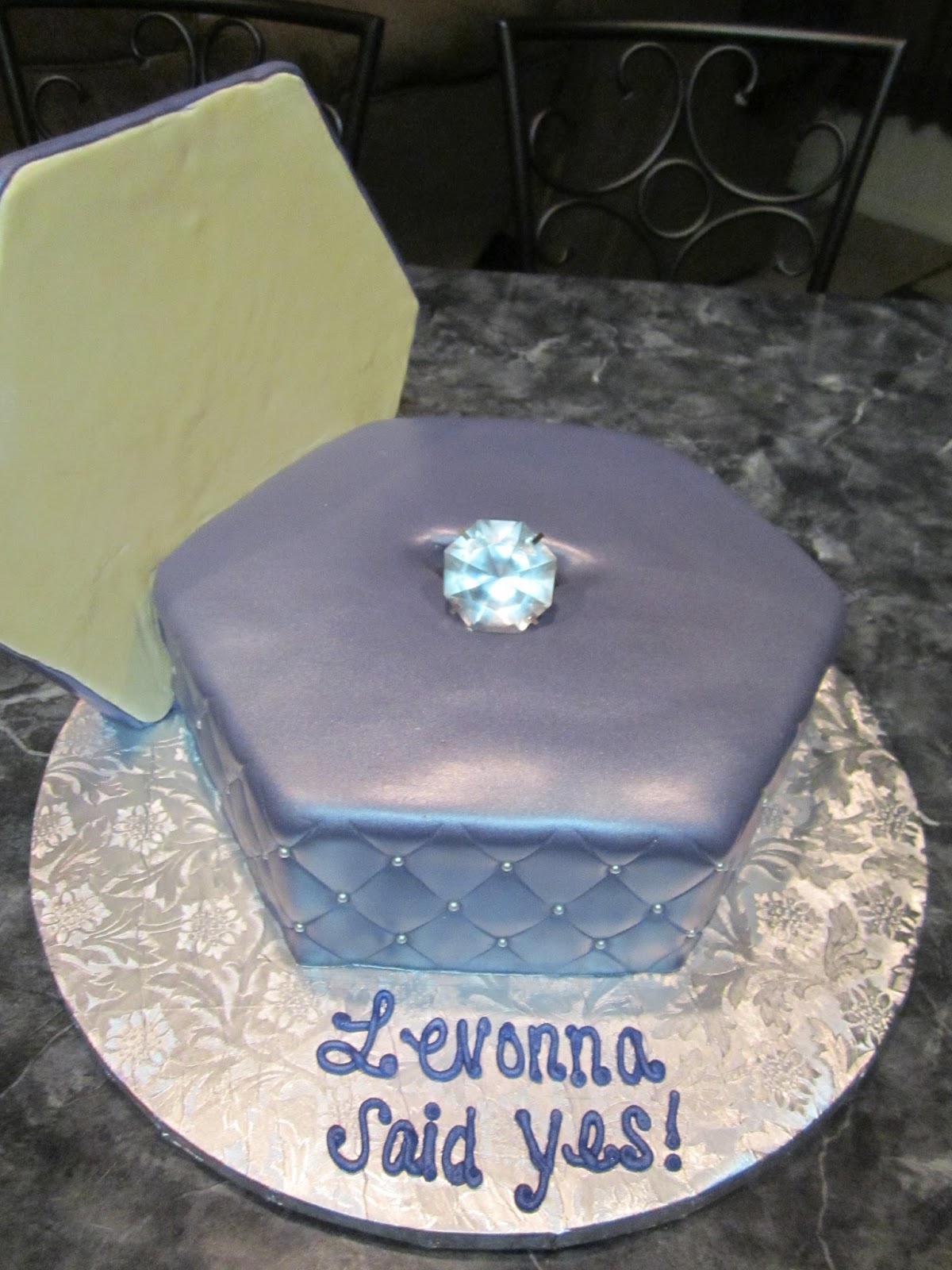 MyMoniCakes: Hexagon Engagement Ring Box Cake