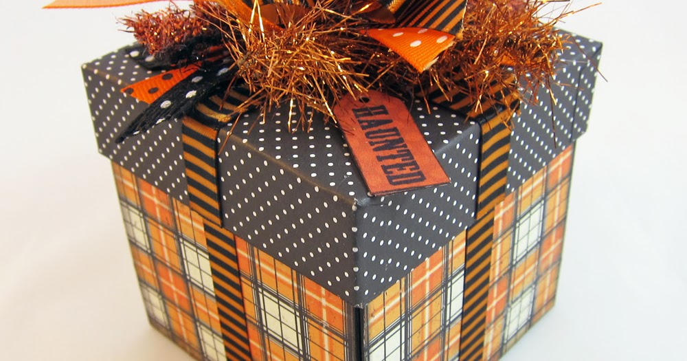 junk&stuff: Haunted Halloween Surprise Box