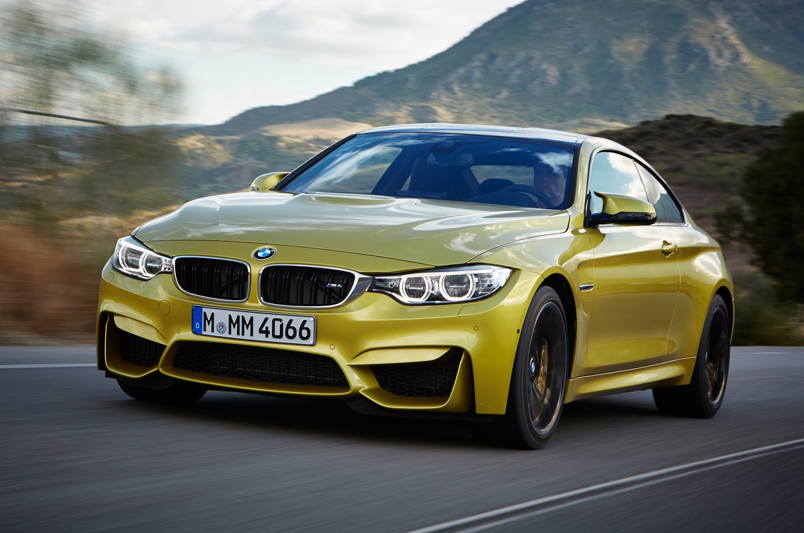 Bmw M4 review ~ AUTOMOTIVE LEGENDS