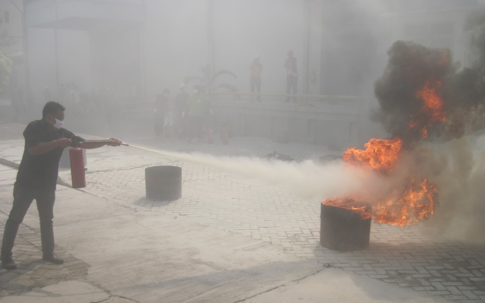 .: Pelatihan "Teori Api dan Pemadaman Kebakaran"