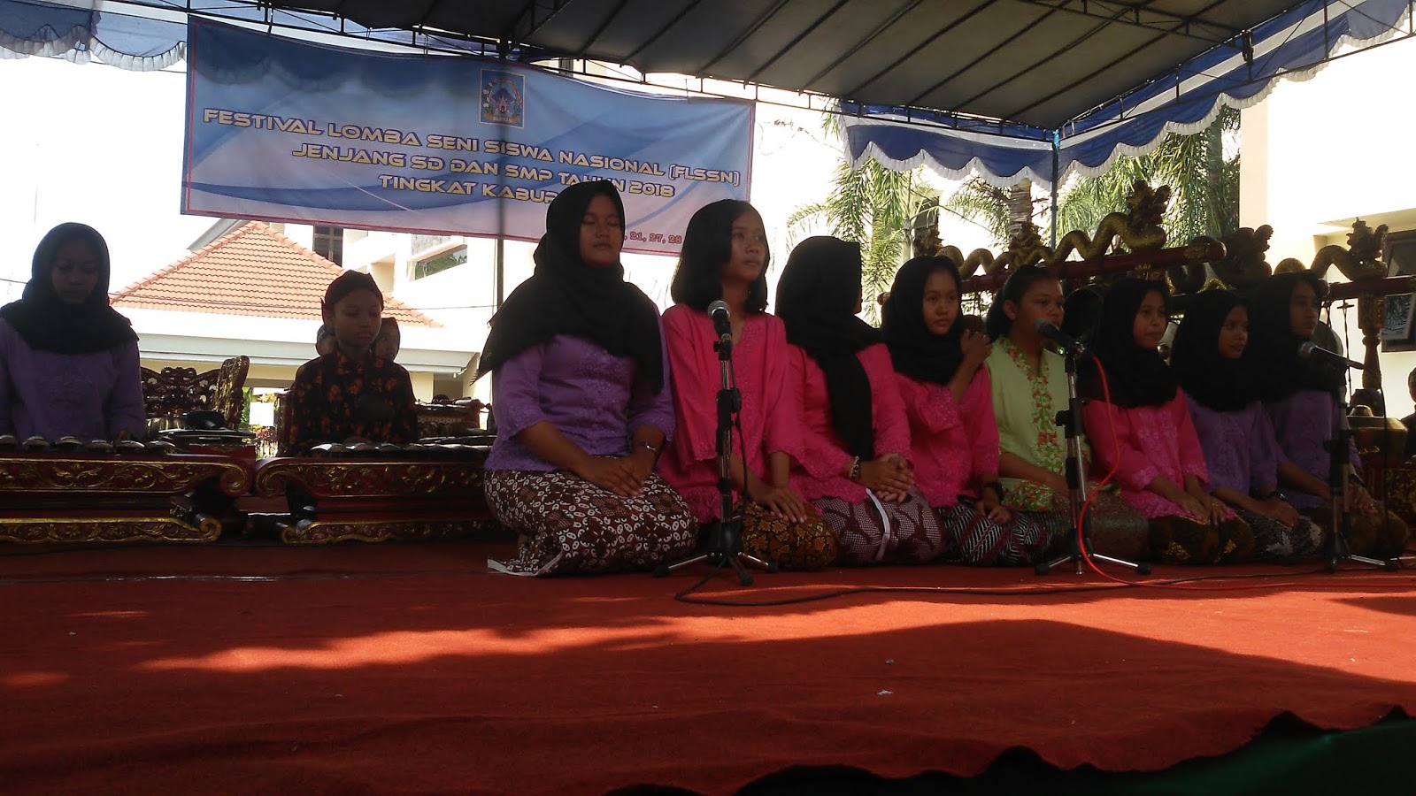 SMP NEGERI 3 GAMPING: 2017