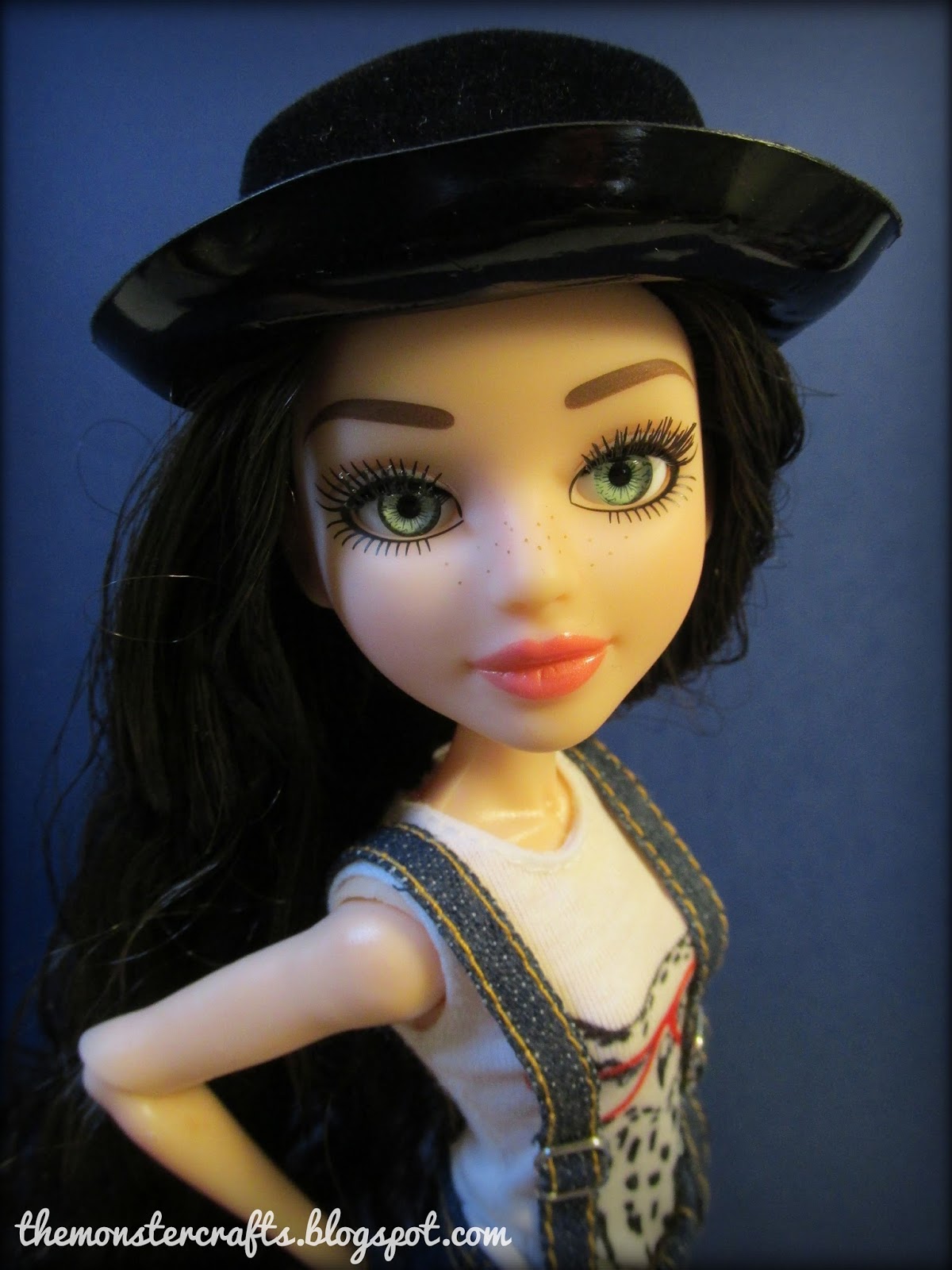 Doll Review: McKeyla McAlister with lava lamp experiment (Project MC2)