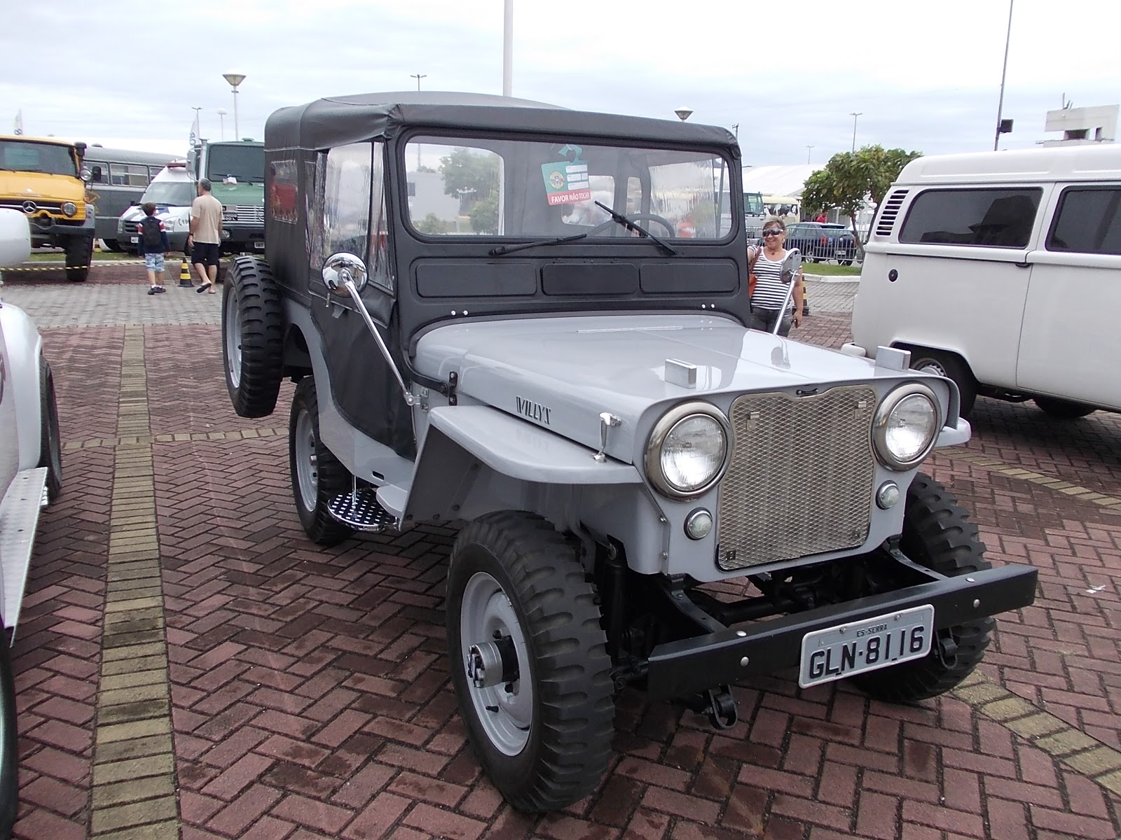 Jeep Willys Overland Clicks: XX Encontro Capixaba de Veículos Antigos