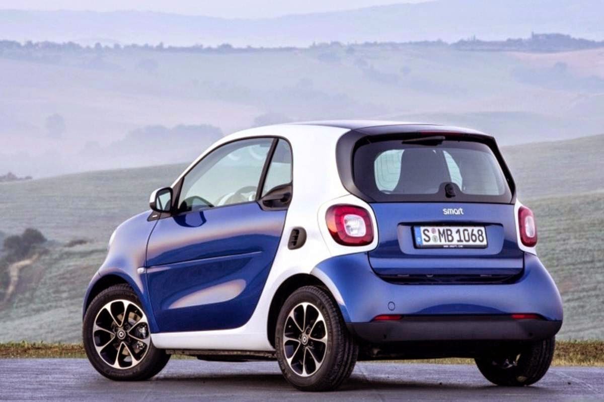 LANÇAMENTO INTERNACIONAL - SMART FORTWO E FORFOUR 2015