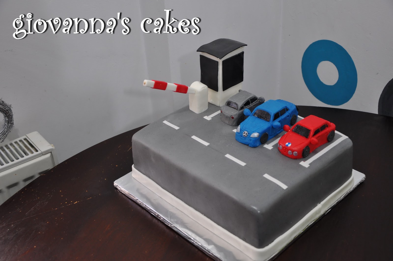 giovanna's cakes: Parking lot cake