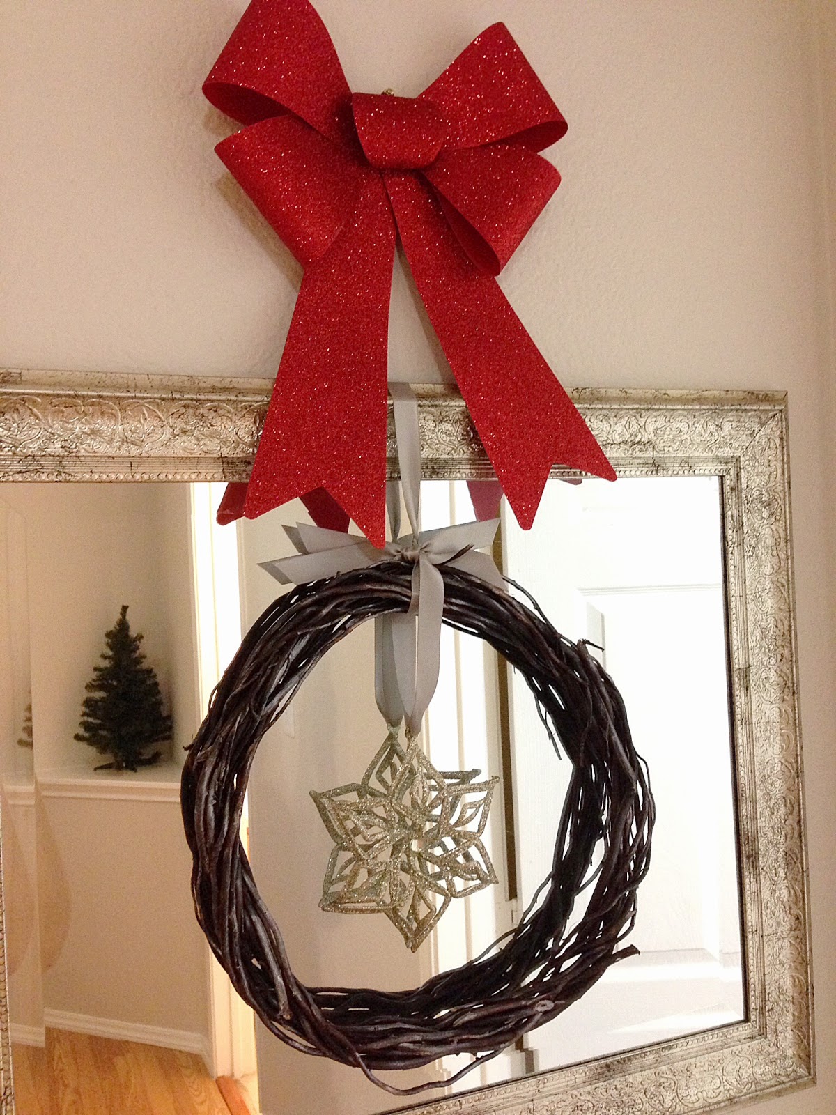 Home Made Austin: 12 Days of Holiday! Day 8: Dollar Tree Vine Wreath