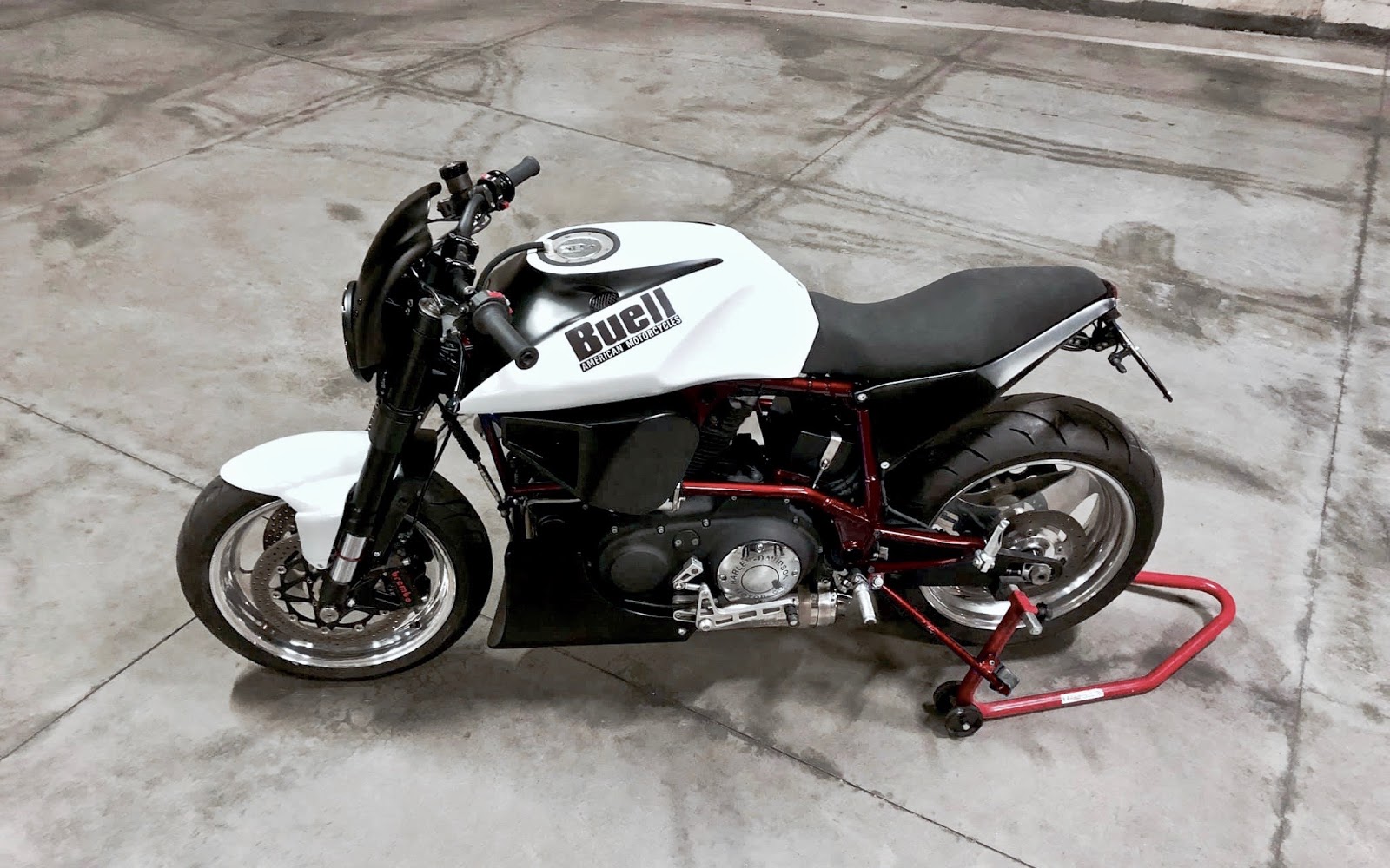 Buell - Inazuma café racer