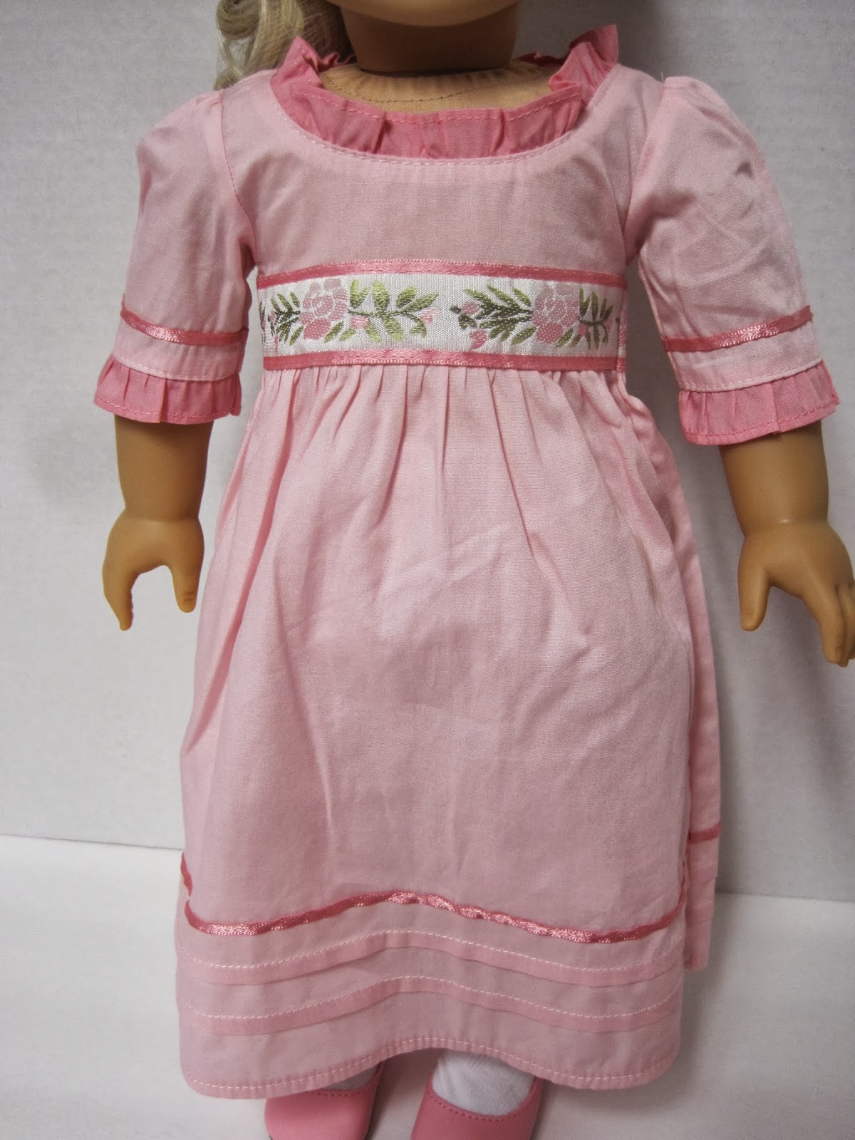 Never Grow Up: A Mom's Guide to Dolls and More: American Girl Caroline ...