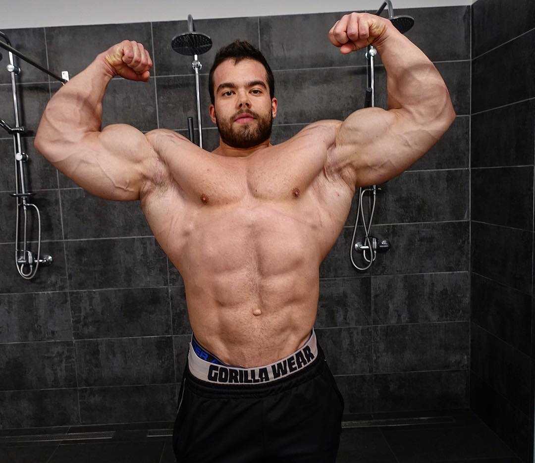Muscle Lover: Massive young Czech bodybuilder Pavel Cervinka