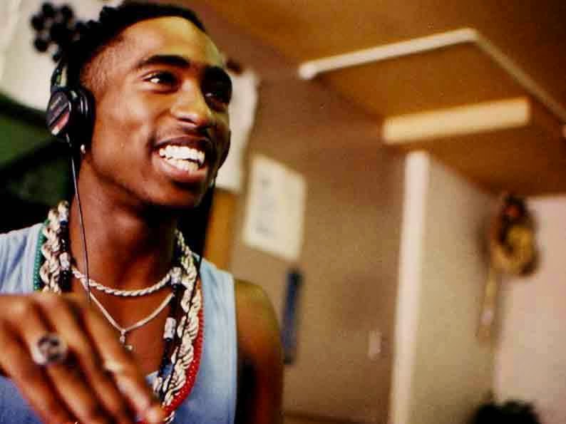 35+ Rapper Terbaik di Dunia Sepanjang Masa yang Terkenal - MusikPopuler.com