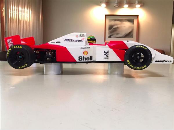 F1 OPEN-R/RC RENDE OMAGGIO AL MITICO AYRTON SENNA CON UNA REPLICA IN ...