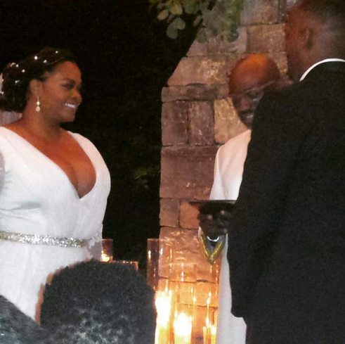 Jill Scott Marries Longtime Boyfriend Mike Dobson (photos)
