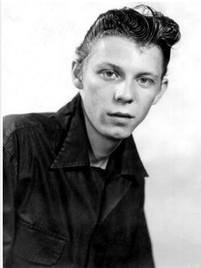 FUN HOUSE MOVEMENT: JOHNNY POWERS EN EL 13 PROGRAMA DE TEENAGER LEATHER ...