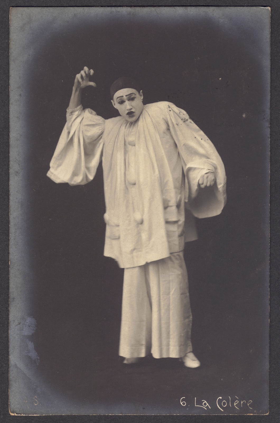 Red Poulaine's Musings: Pierrot's Origins Can Be Found in the Commedia ...