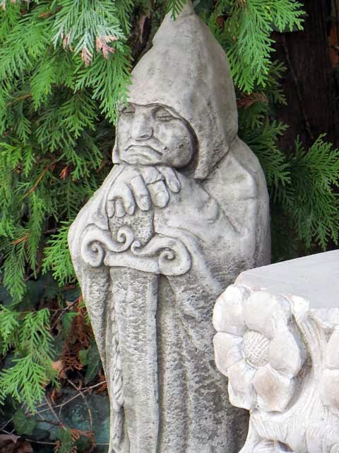 byRhyta Photography: Grotesque Statues