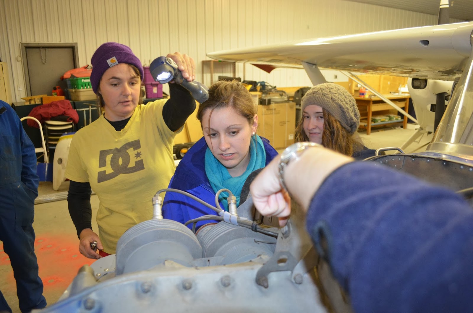 RAA Club Plane with 99s Cessna 150 C-FLUG at Lyncrest Airport, Winnipeg ...