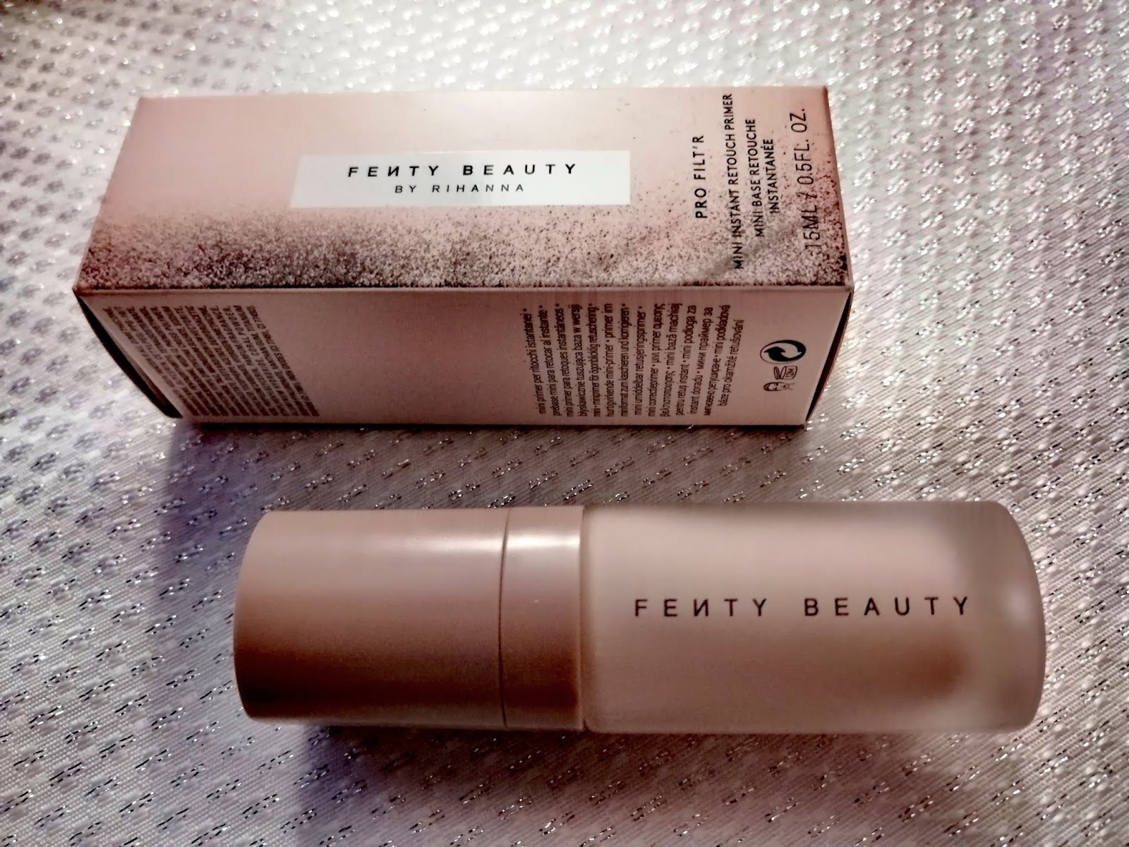 FENTY BEAUTY: PODKŁAD, KOREKTOR I PUDER - CZY TO TRIO FAKTYCZNIE SIĘ ...