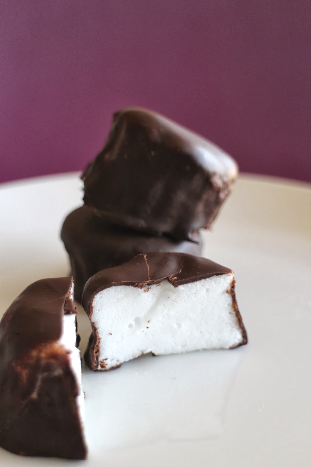 Modéstia Q.B.: Bolo Mármore de Côco e Cacau e Mini Bombocas