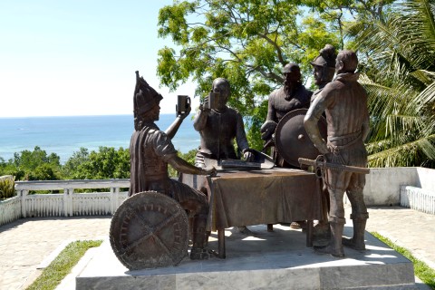 Bohol.Photos.Blogs.More: Bohol Blood Compact Shrine (Sandugo)