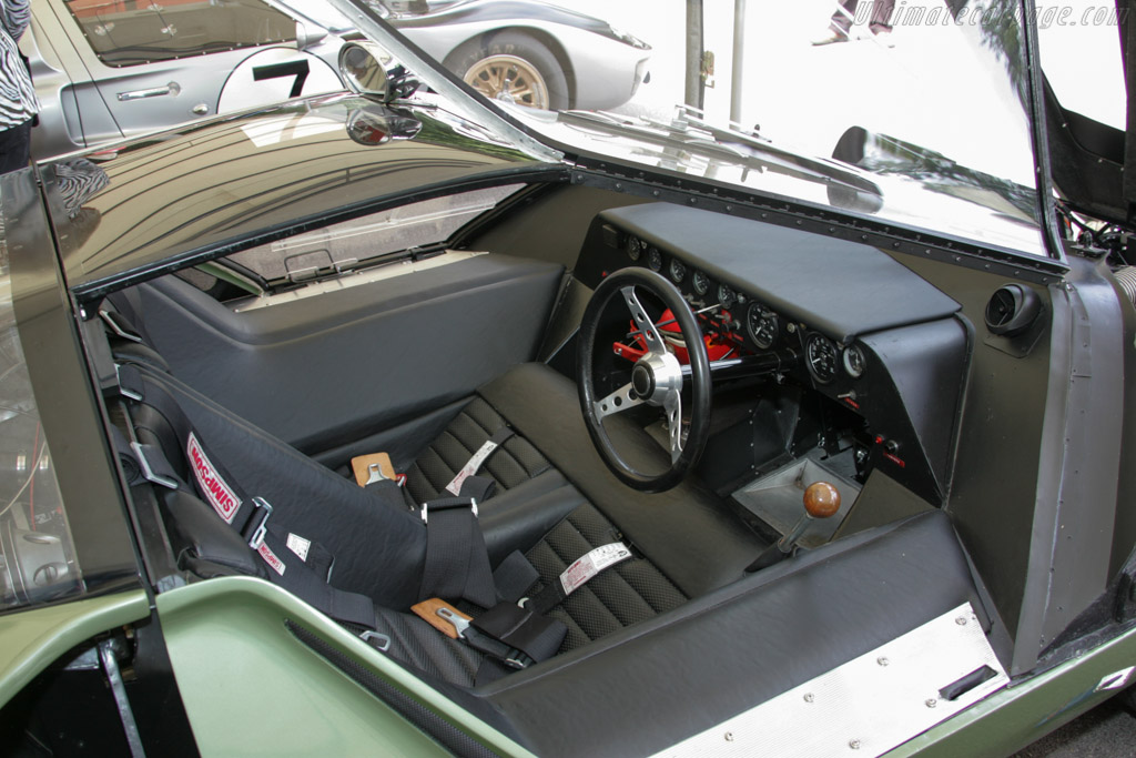 Net Cars Show: 1968 Marcos Mantis XP