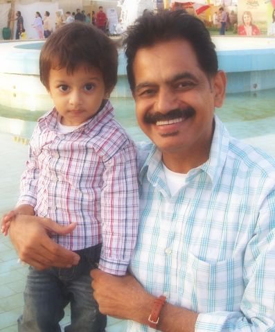 Paki Pics: Aamir Saleem Pakistani SInger Pictures And Wallpapers