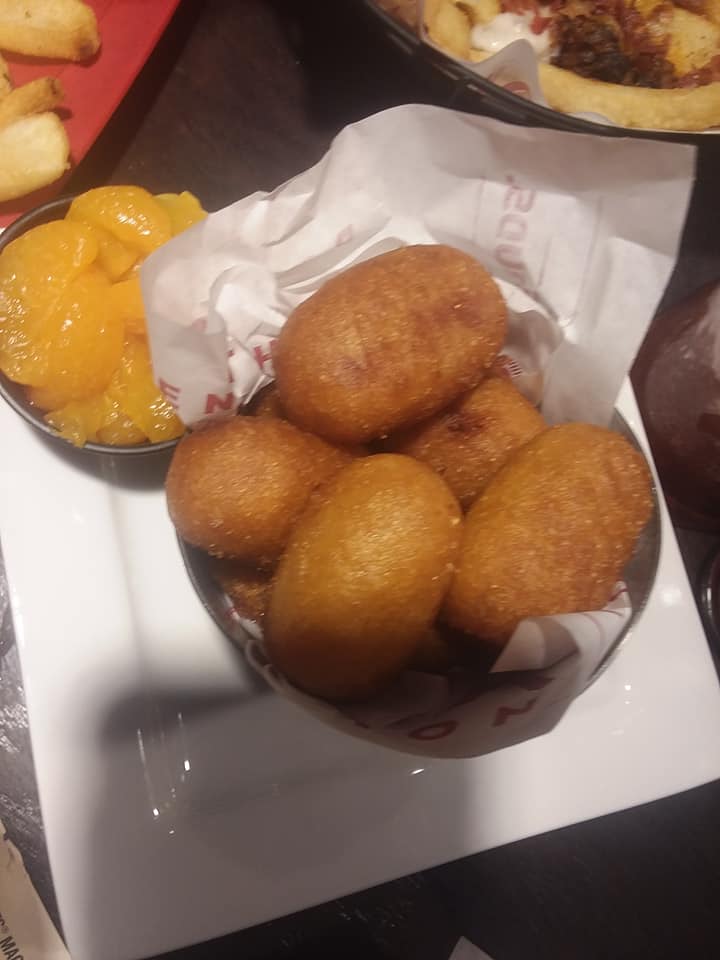 Red Robin is the Place to Eat with Your Family - ChitChatMom