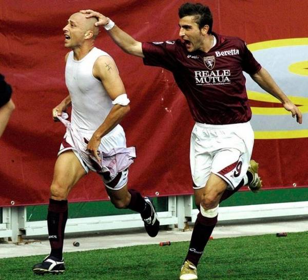 Cool Pictures: The best Image of funny football players.