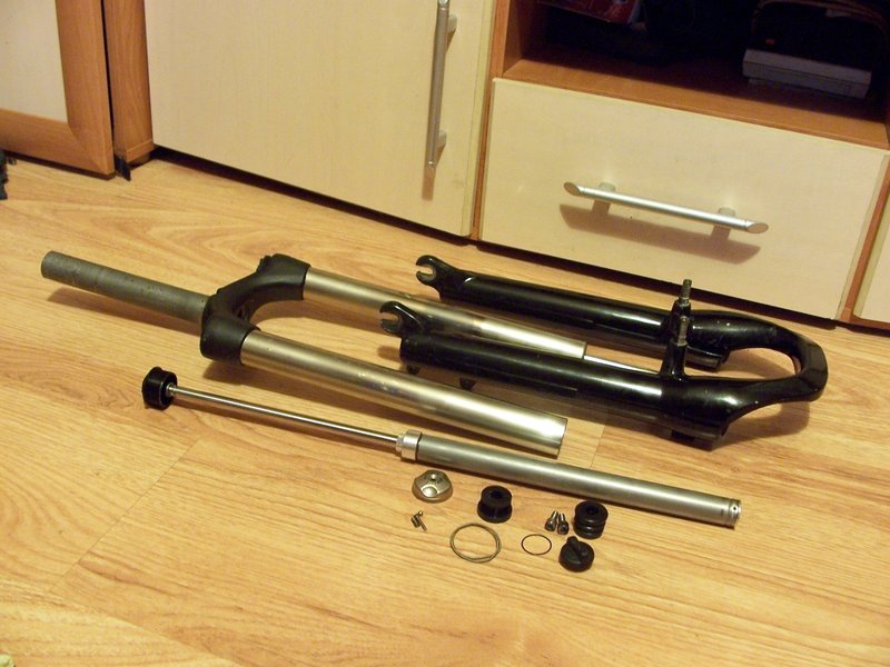 4Life - Bikeblog: [Serwis] Amortyzatora RST Launch RA