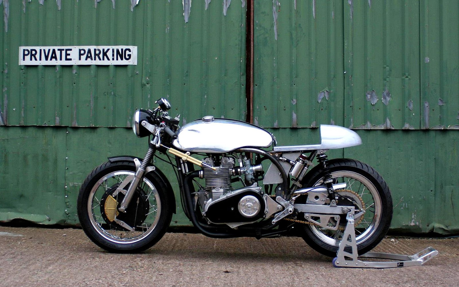 Triton Seat by Made in Metal - RocketGarage - Cafe Racer Magazine