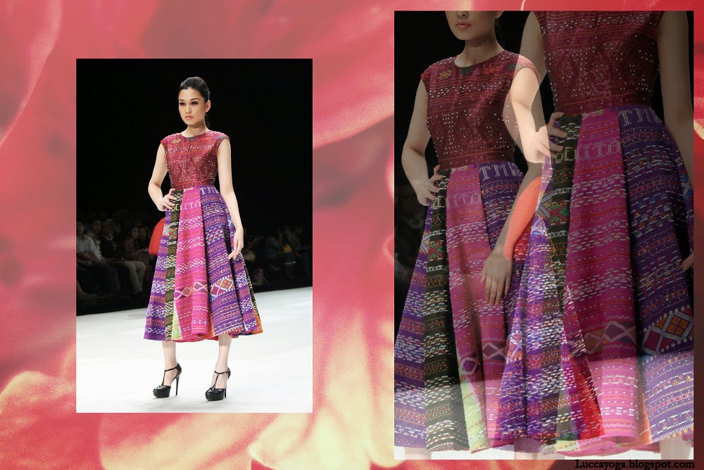 Wanita Dewasa Dibalut Kain Ulos Batak Terlihat Cantik | Batak Network