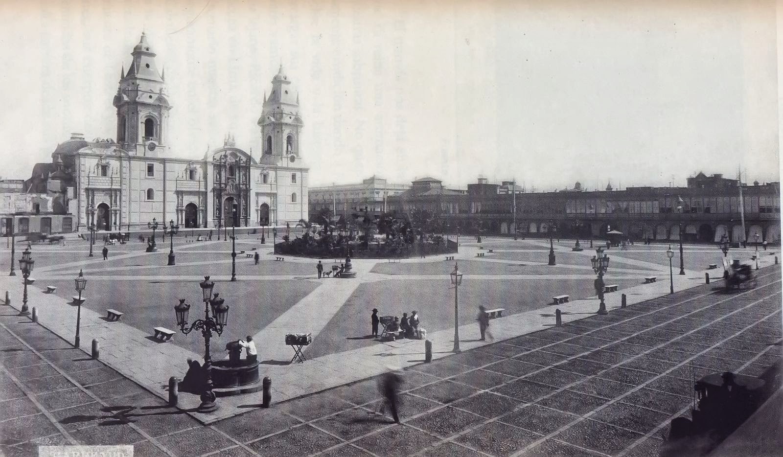 Fotos del Siglo XIX de la Catedral de Lima - Perú