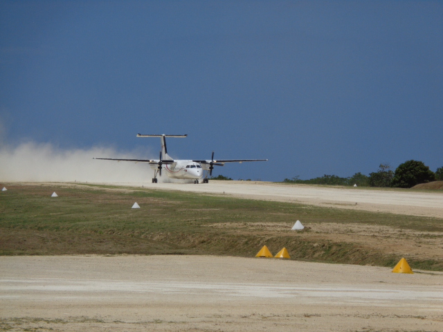 Wandering ATR Aviator: Lihir Island Airport, PNG activity
