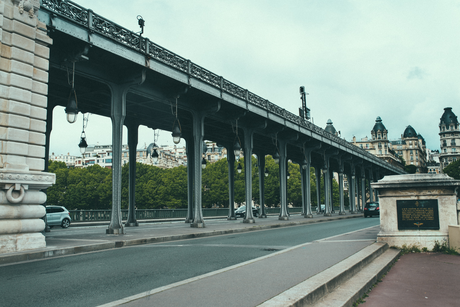 captain hanski: Ninjas in Paris. Day 5: Pont De Bir-Hakeim "Inception ...