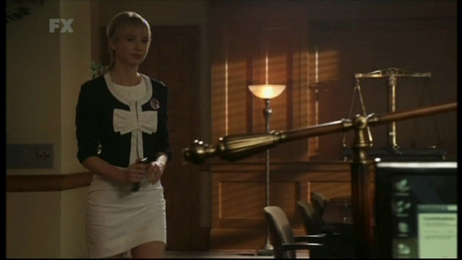Pencil Skirt Watch: Beth Riesgar - Leverage