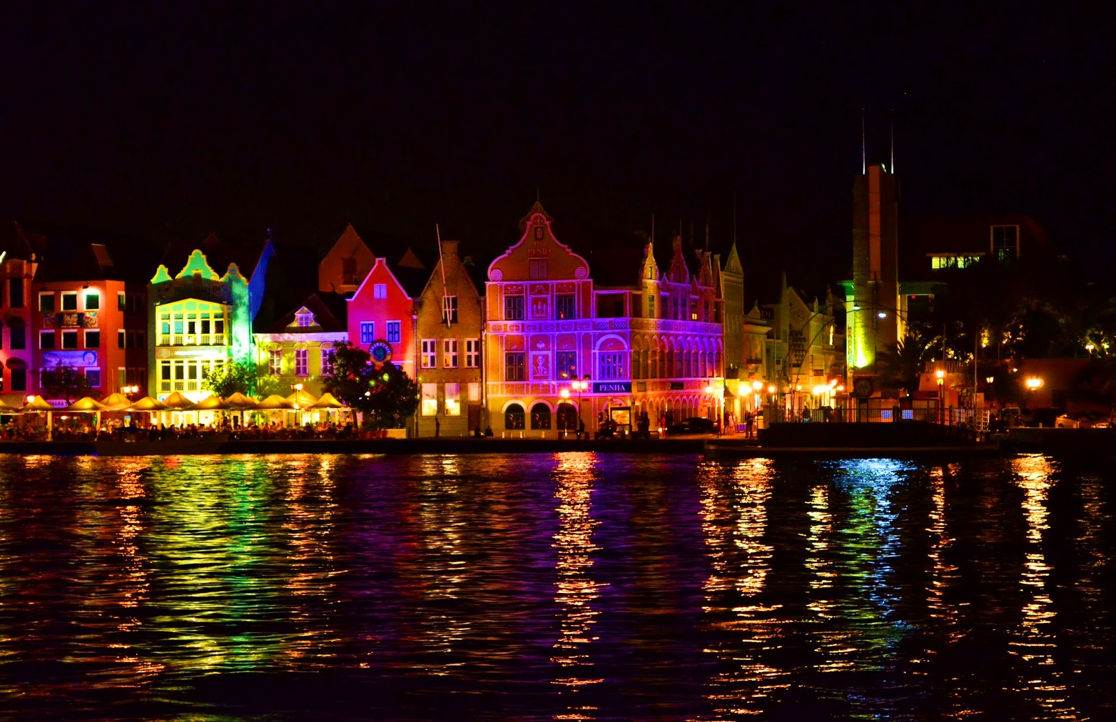 Focusing On Travel : Wow! It's Curacao!